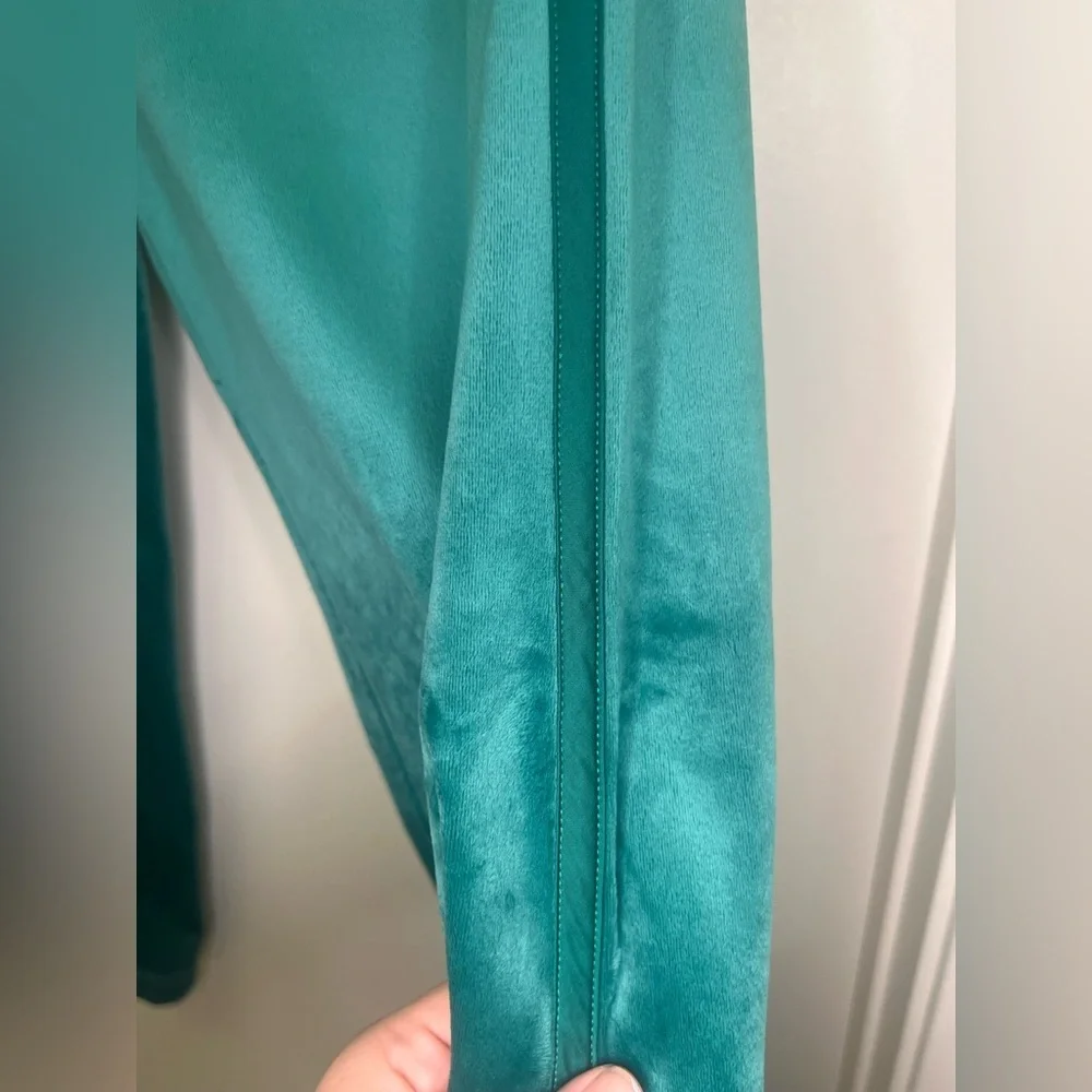 aerie | Pants & Jumpsuits | Offline By Aerie Velour Lounge Set Green ...